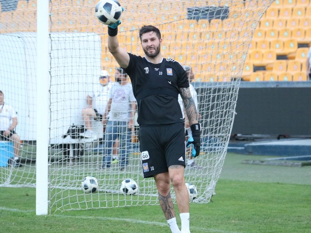 GIGNAC IGUALÓ EL RÉCORD DEL “CUQUI” SILVERA – La Tribunera